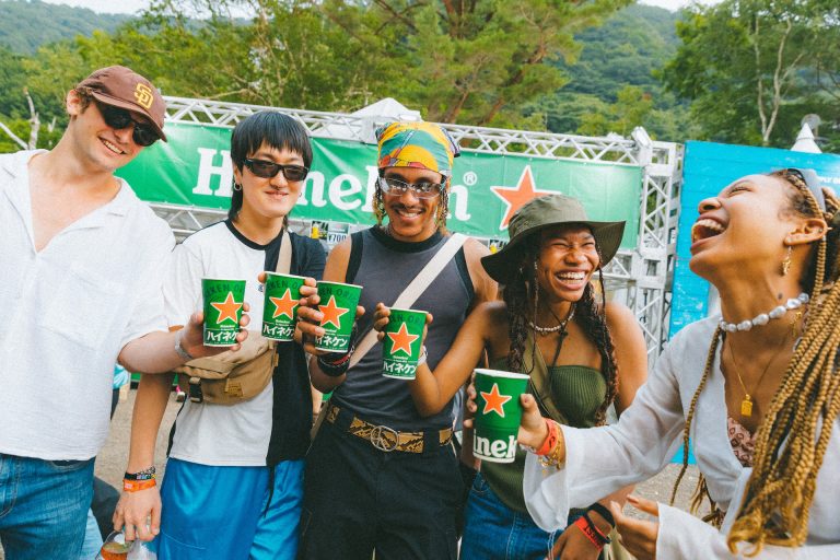 スペシャルカップを片手に乾杯！ブランド誕生150周年を迎えたHeineken×FUJIROCK’23レポート #fujirock | 富士祭 ...